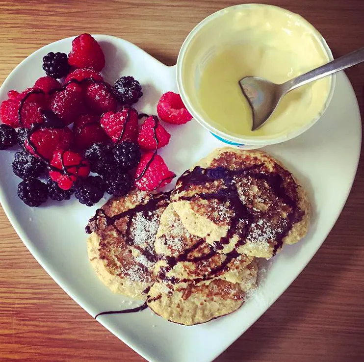 Swapping tempting treats for satisfying slimming sweets. — Shorthand Social