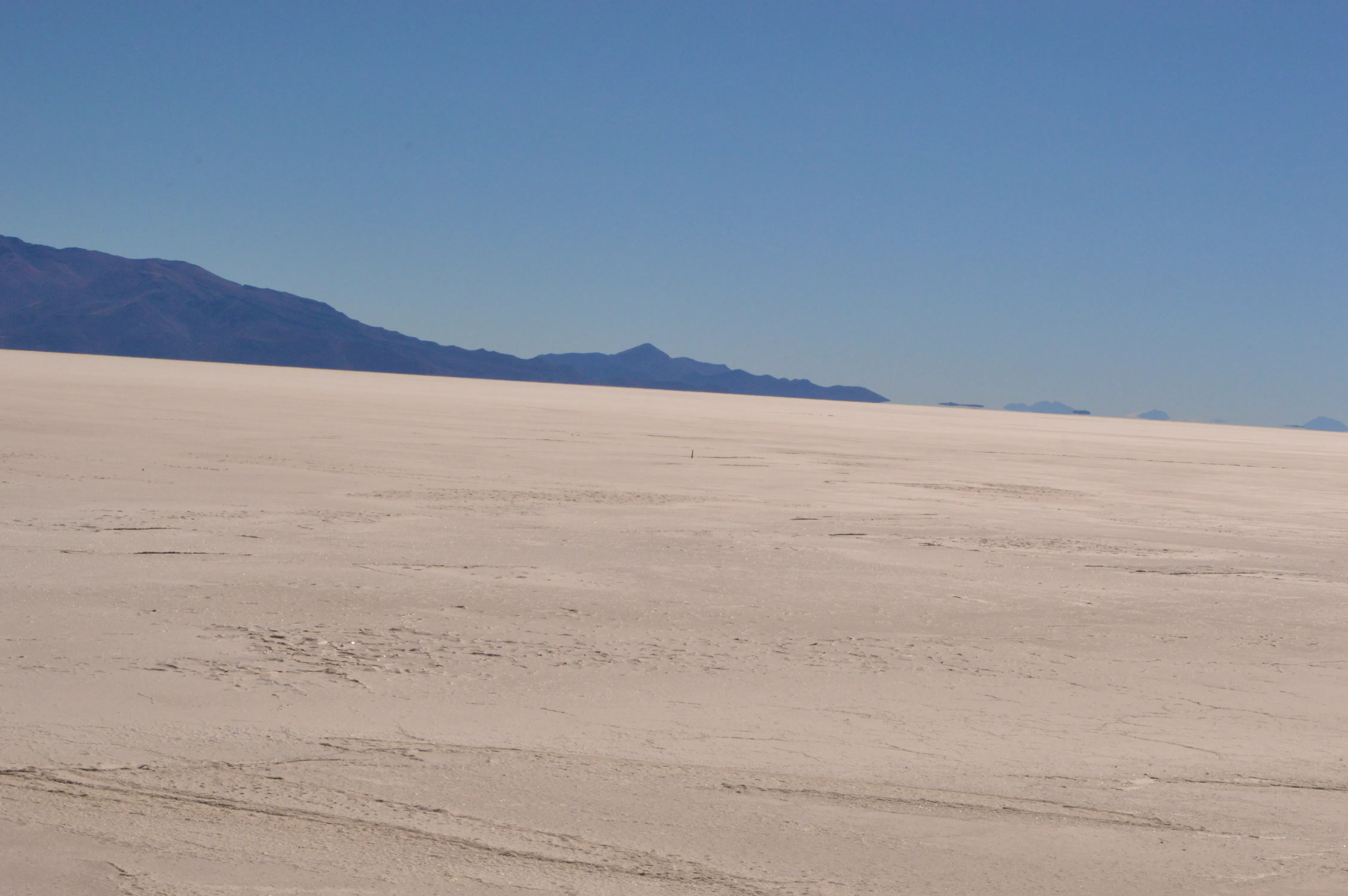 EL SALAR DE UYUNI Y EL PROYECTO DEL LITIO — Shorthand Social