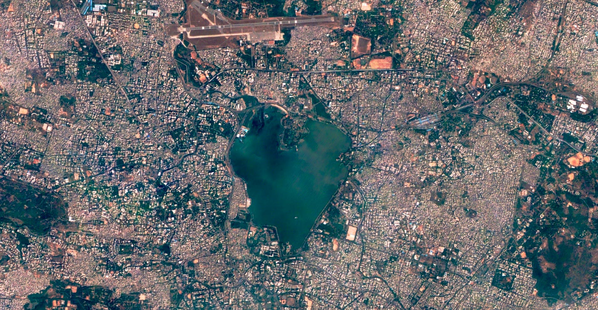 Hussain Sagar Lake — Shorthand Social