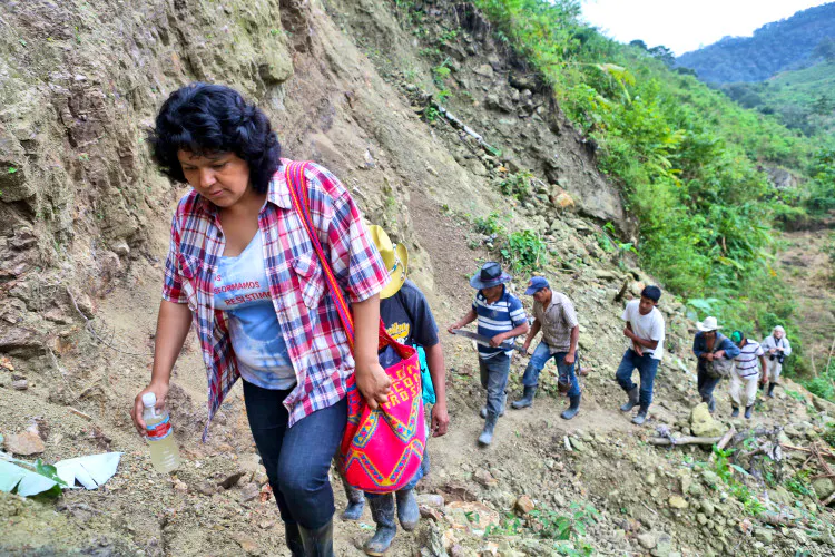 ¿Quién fue Berta Cáceres? — Shorthand Social