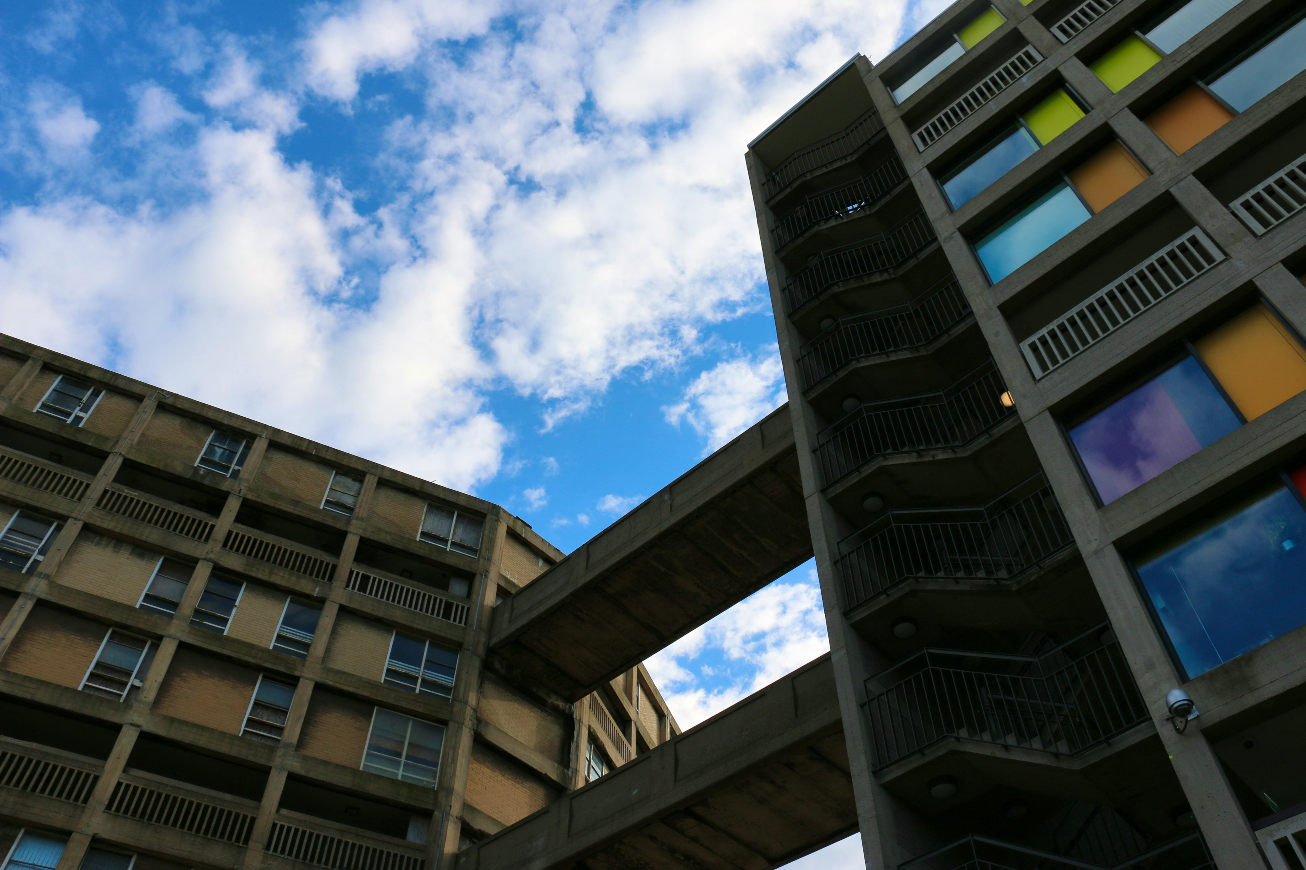 Sheffield"s changing cityscape: The redevelopment of Park Hill ...
