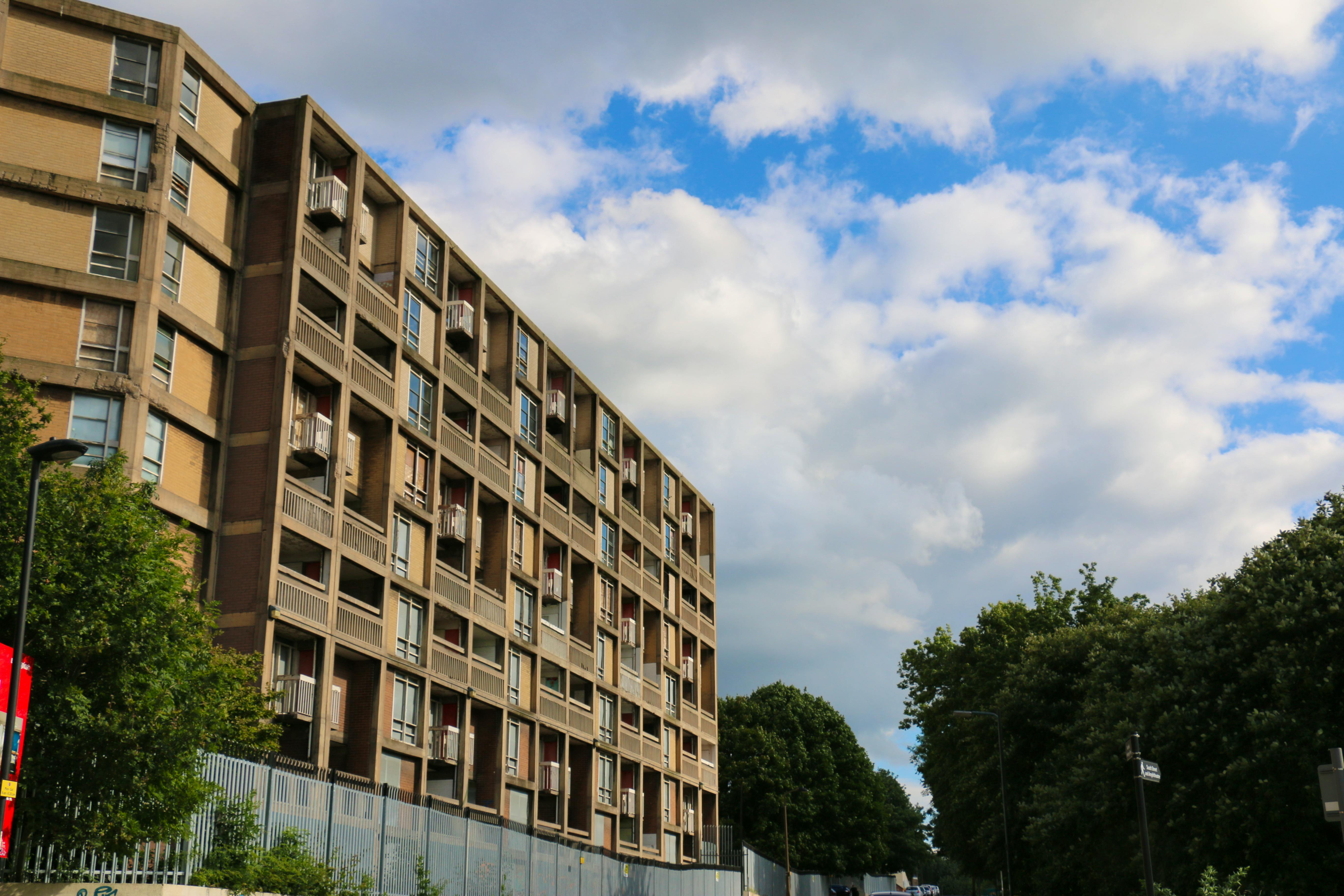 Sheffield"s changing cityscape: The redevelopment of Park Hill ...