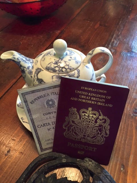 Discover your "English Identity" — Shorthand Social