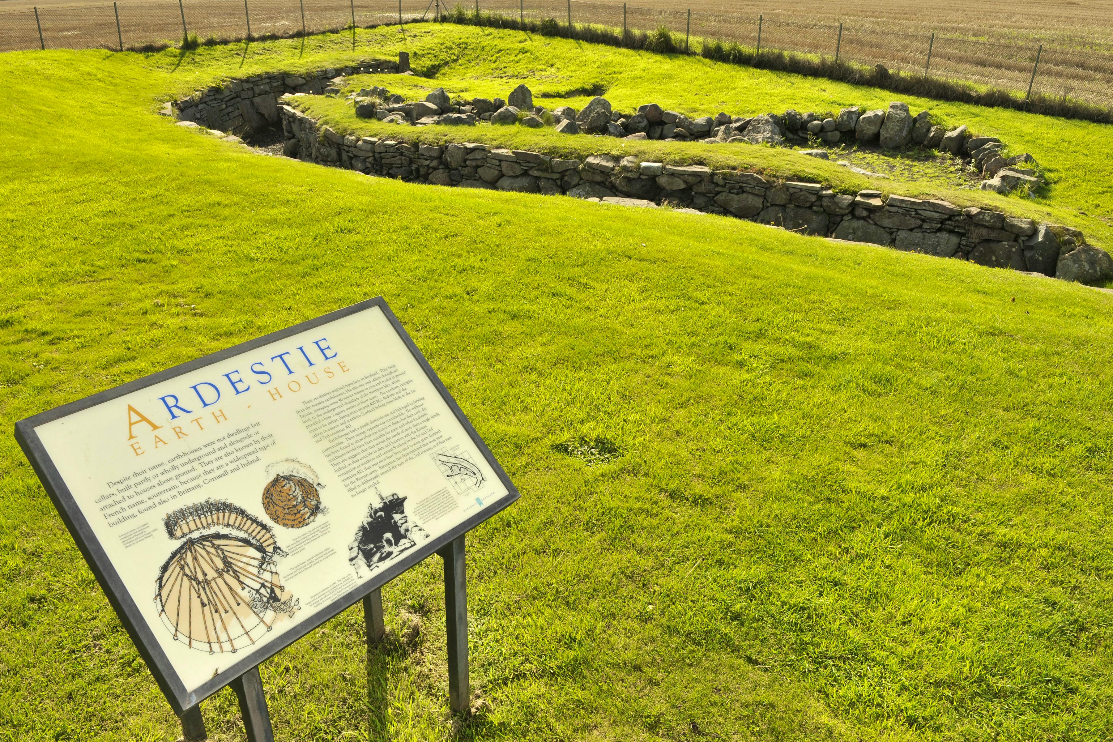 Visit Monifieth — Shorthand Social